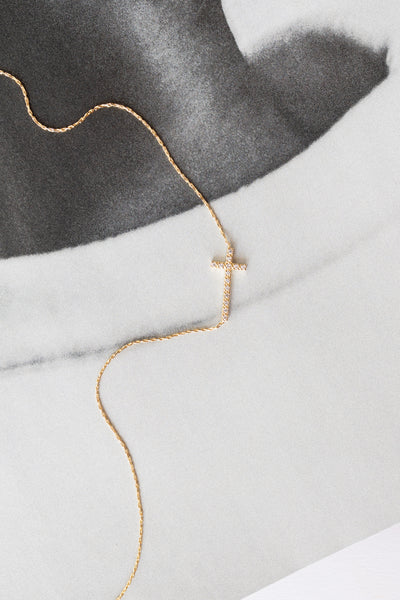 April Cross Necklace – Vestique